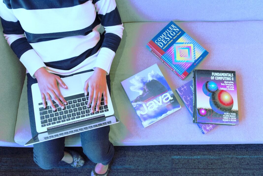 What is Java & Applications of Java - UseMyNotes